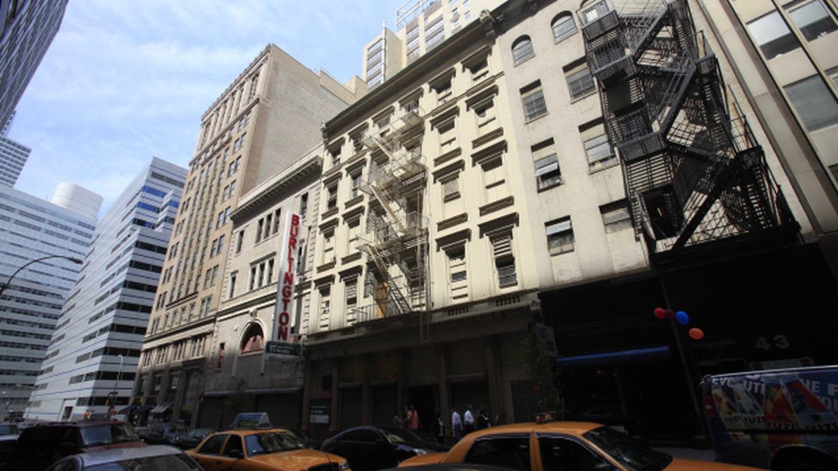 Mosque plan for WTC site wins city approval - The Hindu