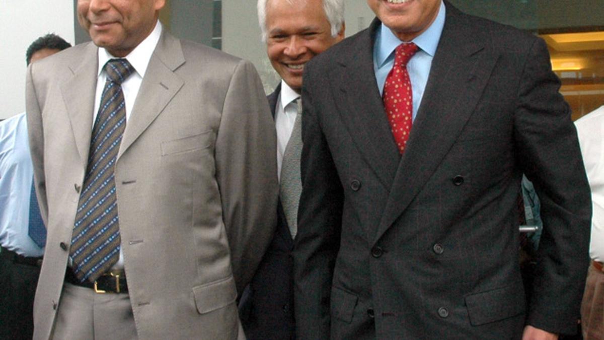 Essar Energy to raise up to $ 3 billion; list on LSE: Ruia - The Hindu