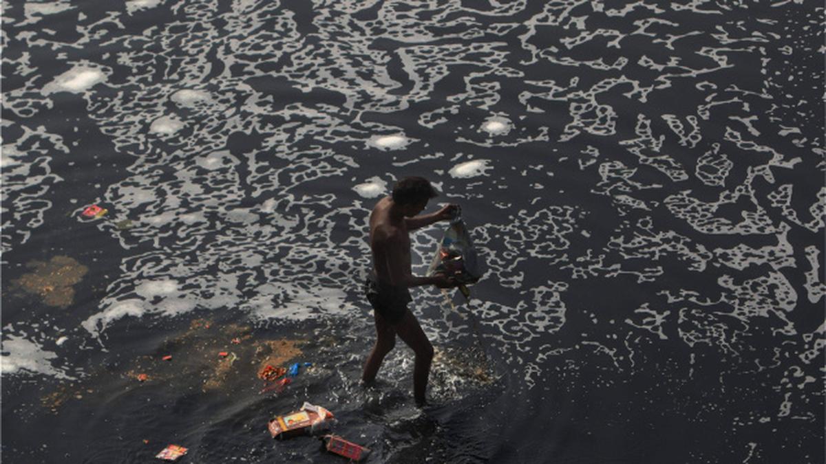 Polluted water kills more people than war: UN - The Hindu