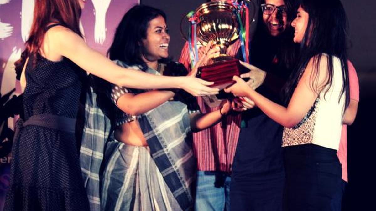 Snapping with poetry slam - The Hindu