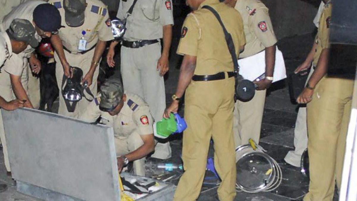9 killed, 40 injured in Pune bomb blast - The Hindu