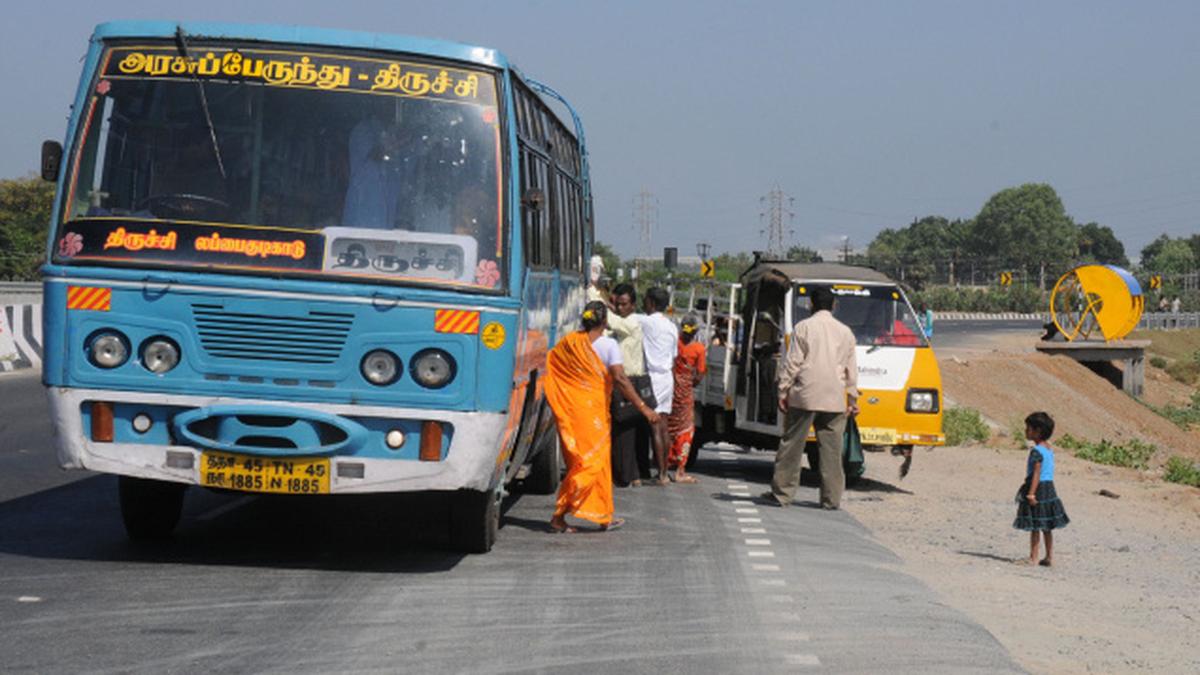 Mofussil bus halts on highway pose risk - The Hindu