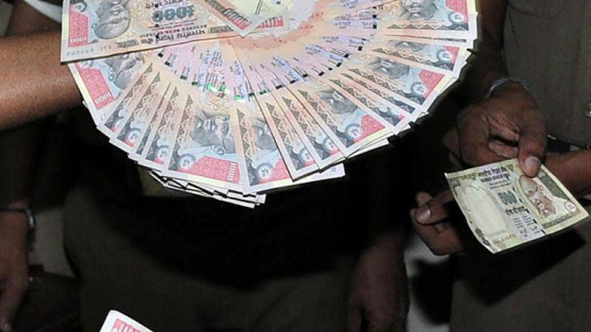 Fake currency seized in Kolkata; three arrested - The Hindu