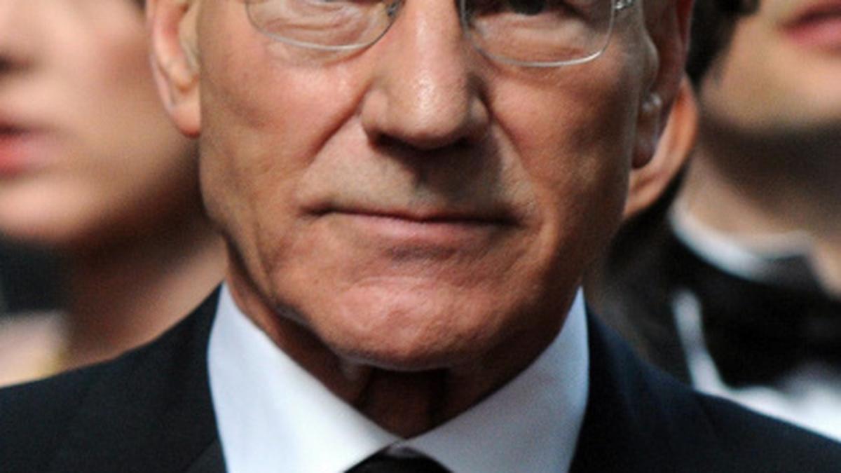 Patrick Stewart of “Star Trek” receives knighthood - The Hindu