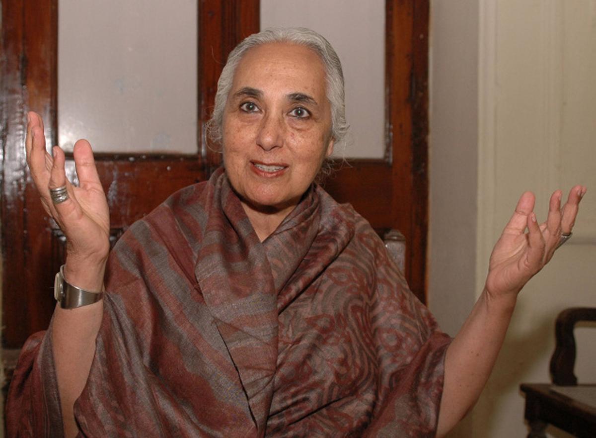 Honours for Ramachandra Guha, Barbara Kingsolver; talking to Romila ...