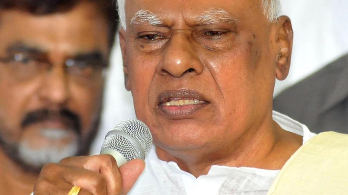 Focus shifts to governance, Rosaiah takes full charge - The Hindu