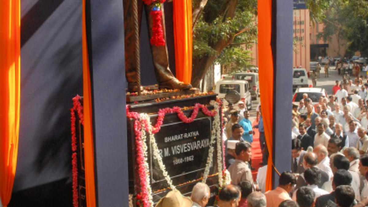 Statue of Visvesvaraya unveiled - The Hindu