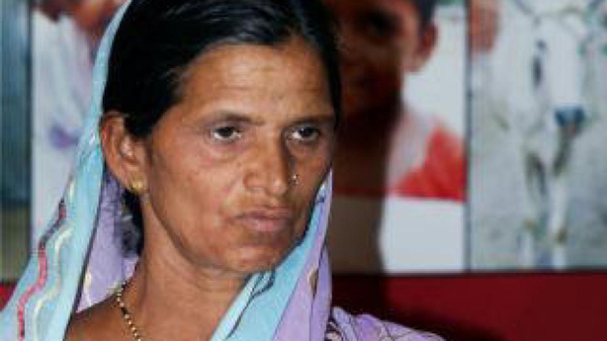 Kalavati pulls out of race - The Hindu