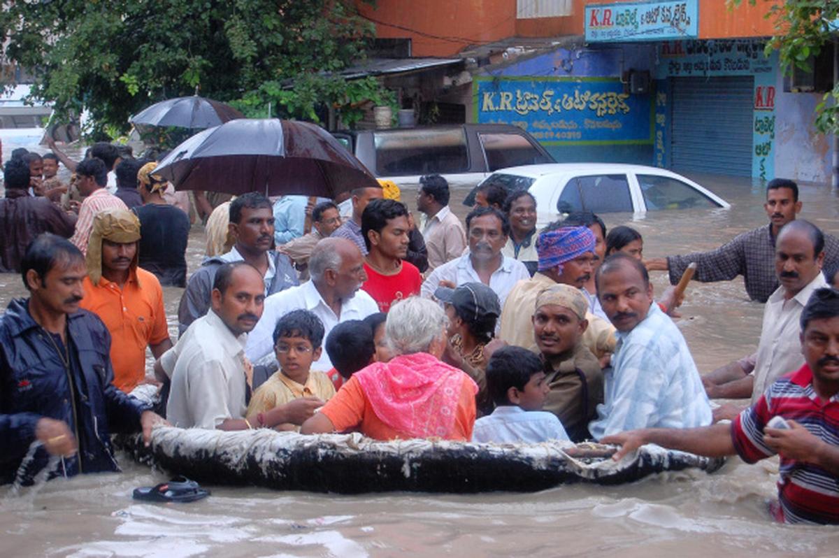 Flood fury: Leaving home and hearth - The Hindu