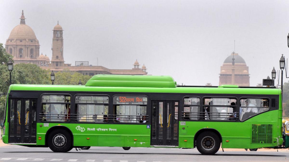 Cluster bus scheme fails to take off in Delhi - The Hindu