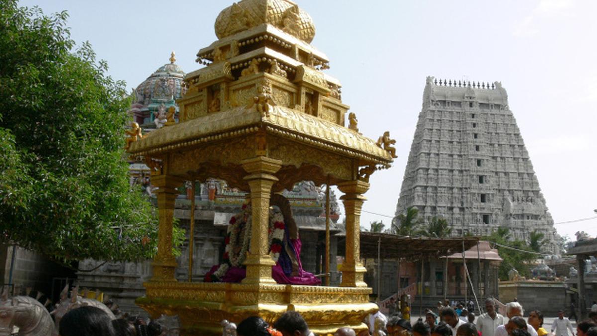 Golden chariot for Chennimalai temple soon - The Hindu