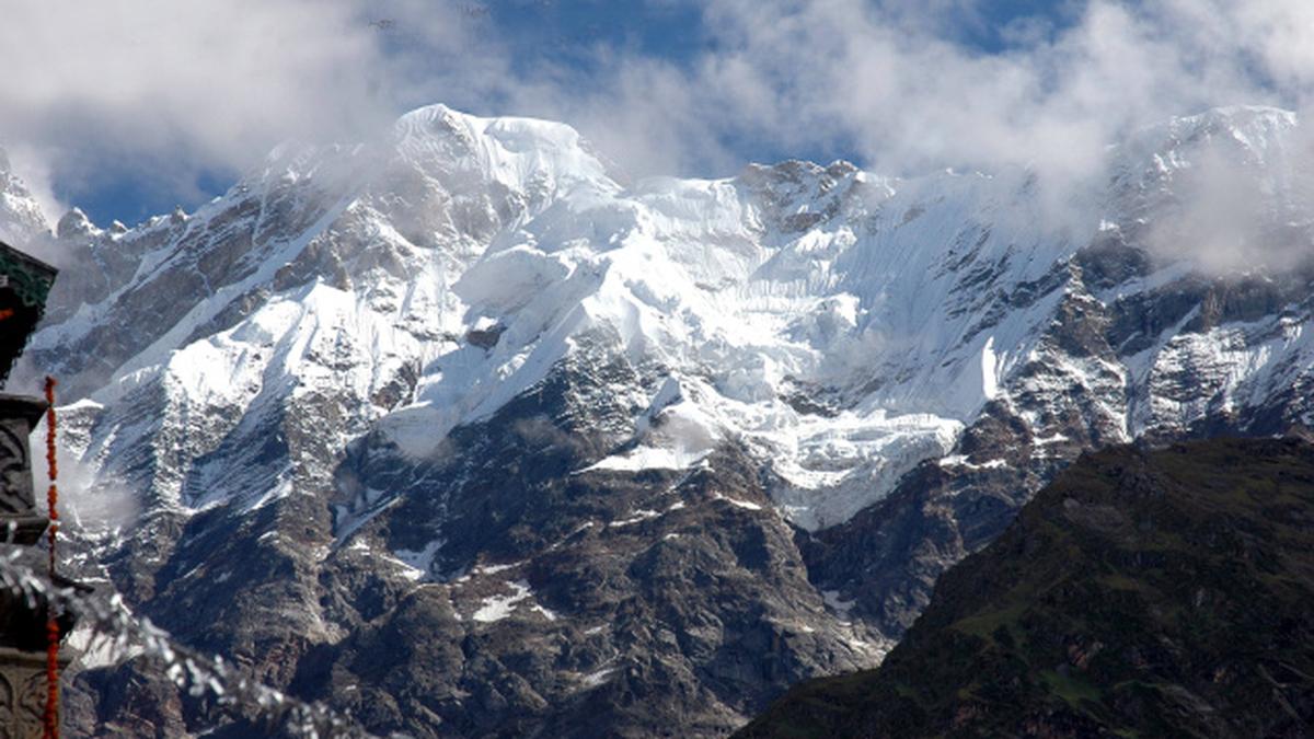 Himalayan people feel heat of climate change - The Hindu