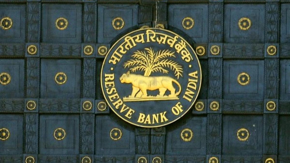 RBI clarifies why linking of Aadhaar with bank account is mandatory ...