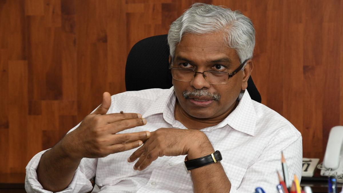 Reservoirs not managed using a scientific, decision-support system: M ...