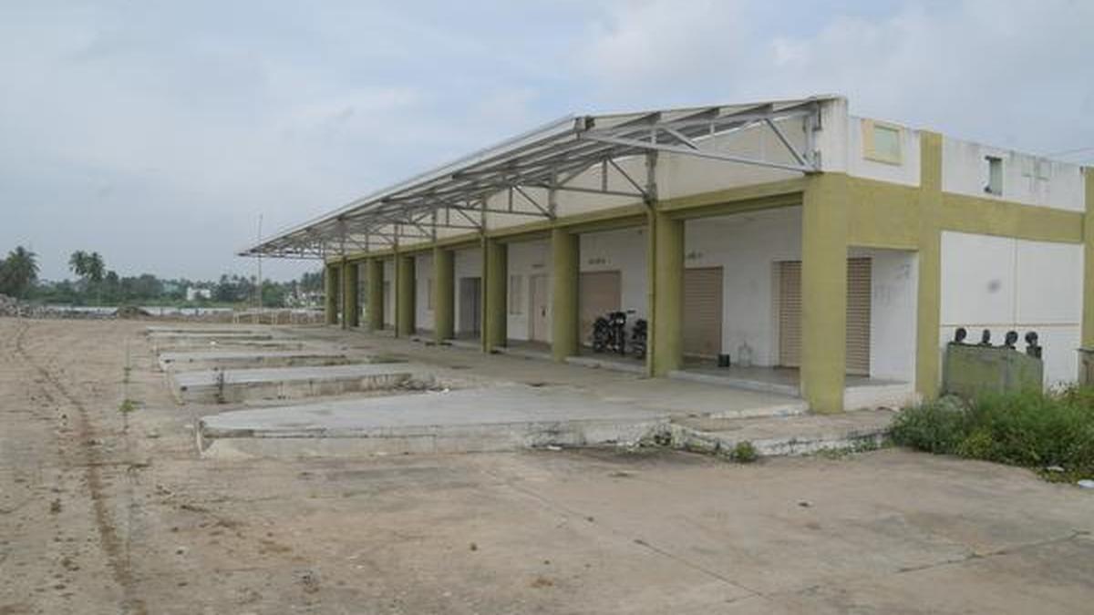 Plea to utilise suburban bus stand in Erode - The Hindu