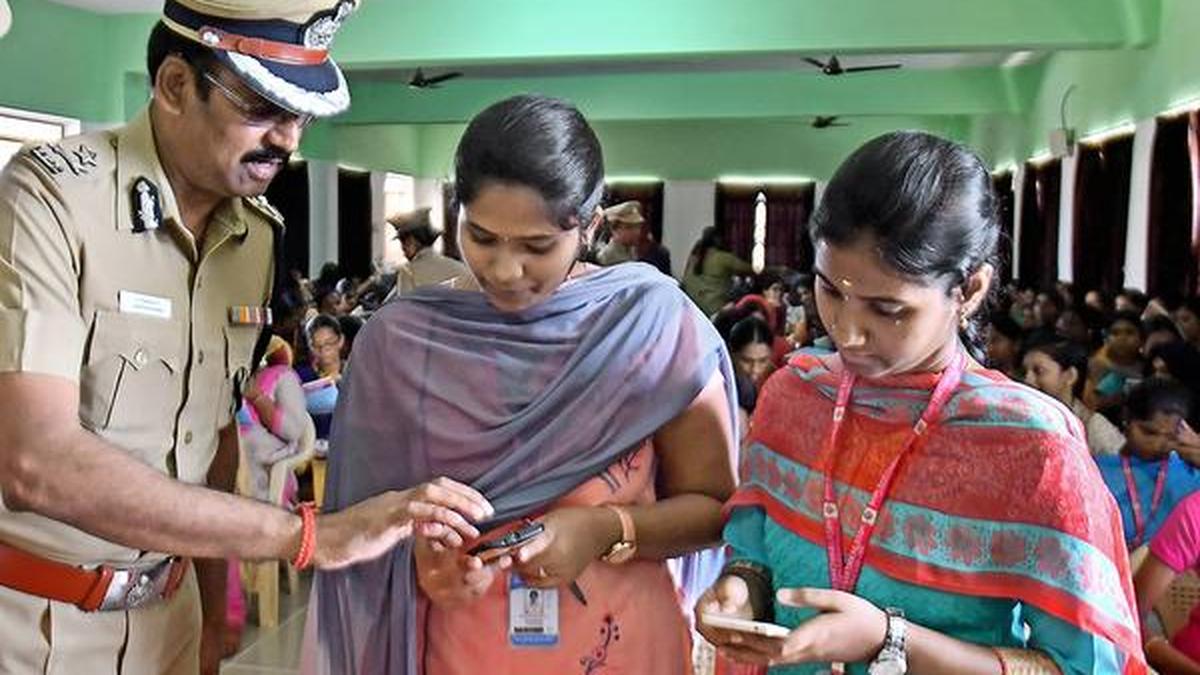 Police conduct awareness on ‘Kavalan SOS’ app - The Hindu