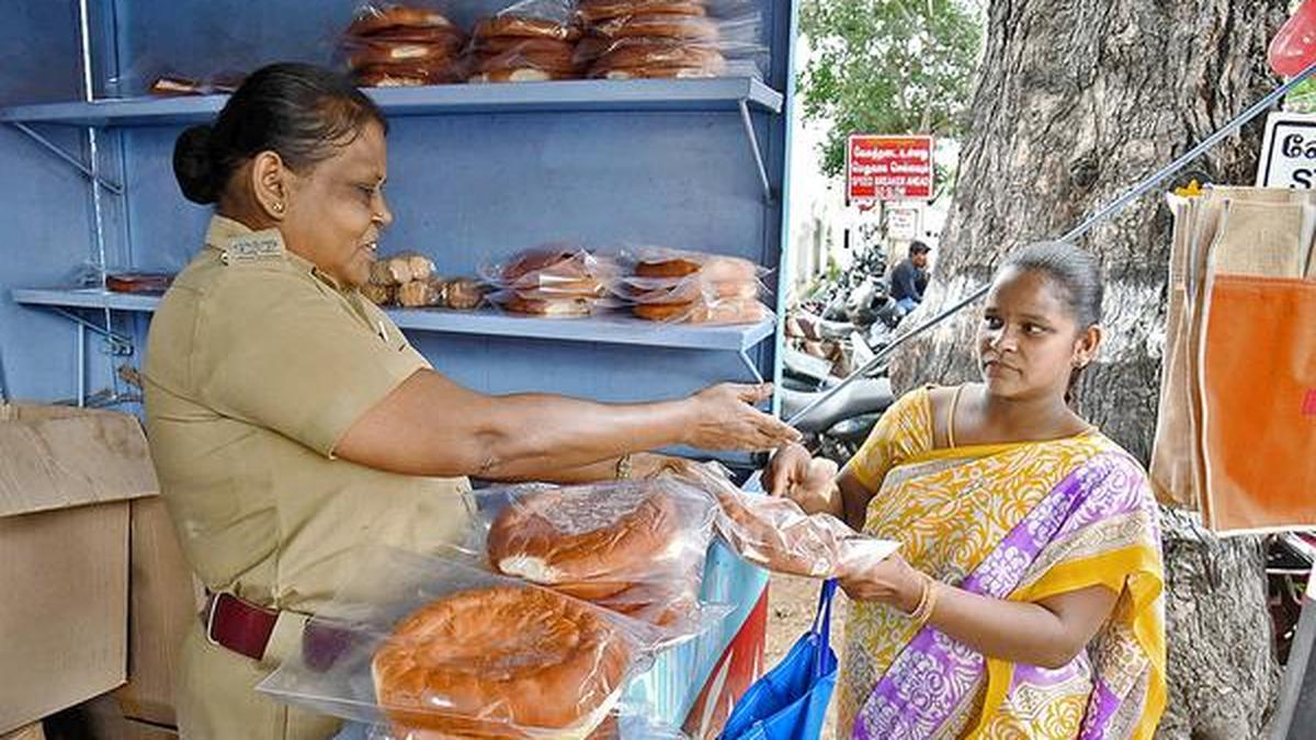 Bakery items made by prison inmates in demand in Salem - The Hindu