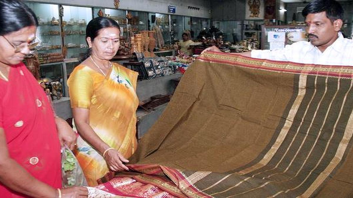 A chance to get to know the hand that weaves - The Hindu