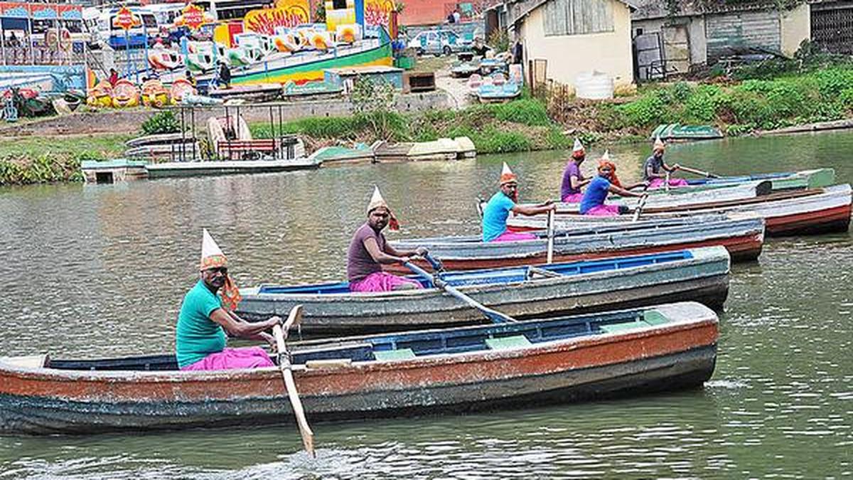 Boating event marks MGR’s birth centenary celebration - The Hindu
