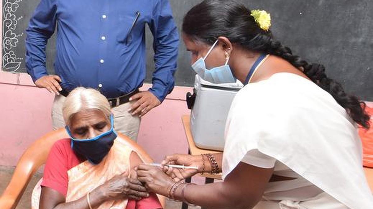 Sixth mega COVID-19 vaccination camp held in Western districts - The Hindu