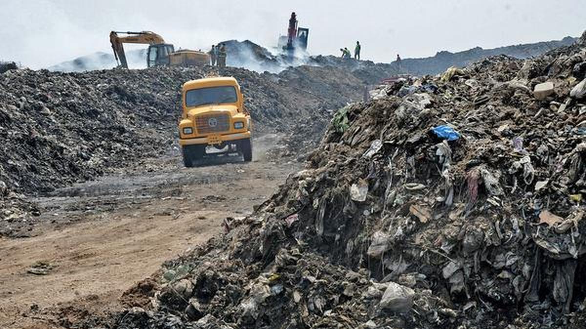 Corporation starts compartmentalising garbage at Vellalore dump yard ...