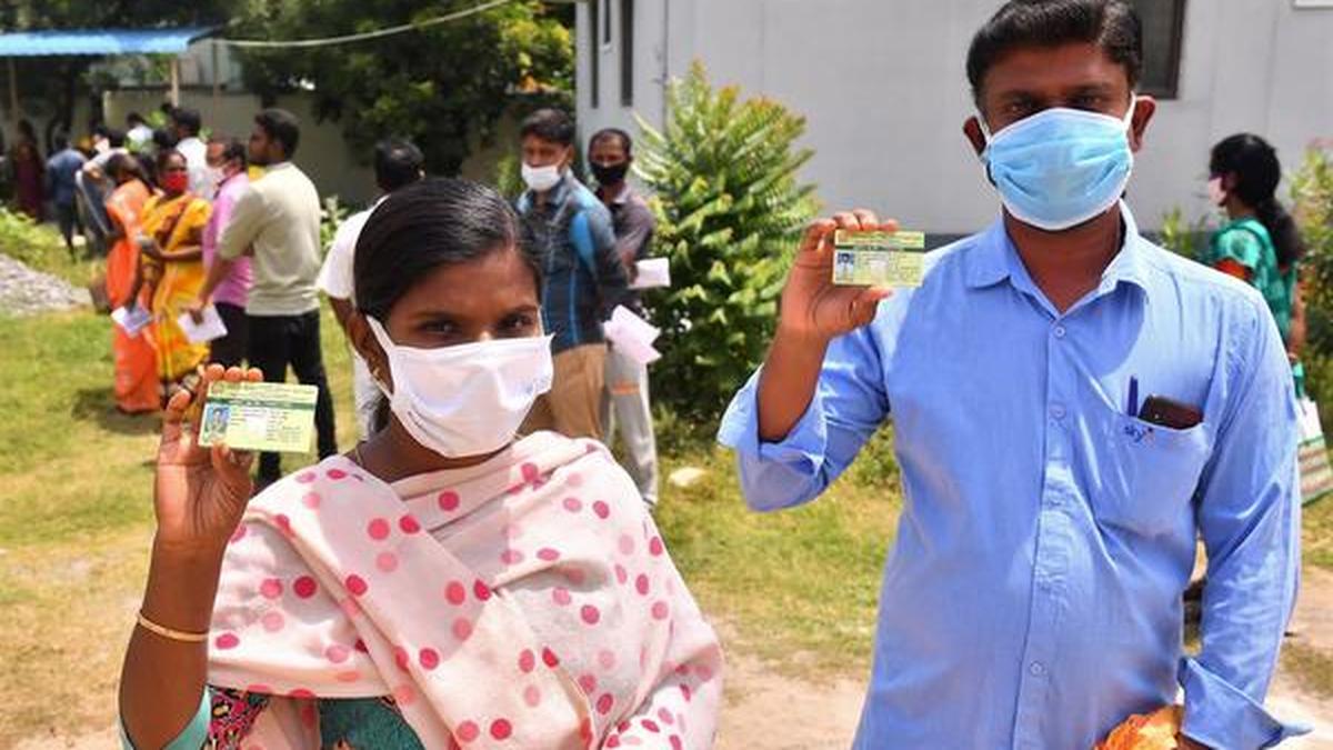 1,600 new smart ration cards distributed in Salem - The Hindu