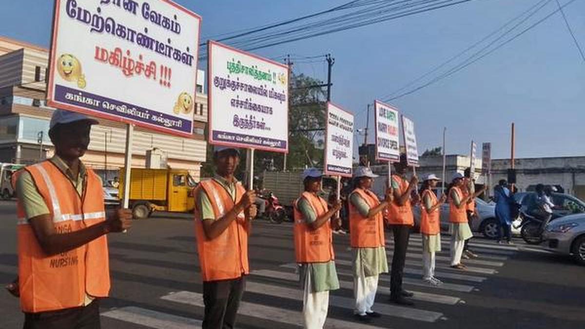 Traffic awareness campaign with placards - The Hindu