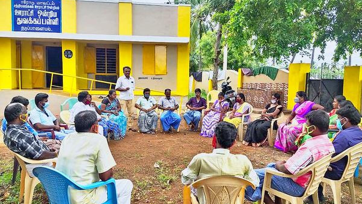 ‘Appoint more teachers at panchayat school’ - The Hindu