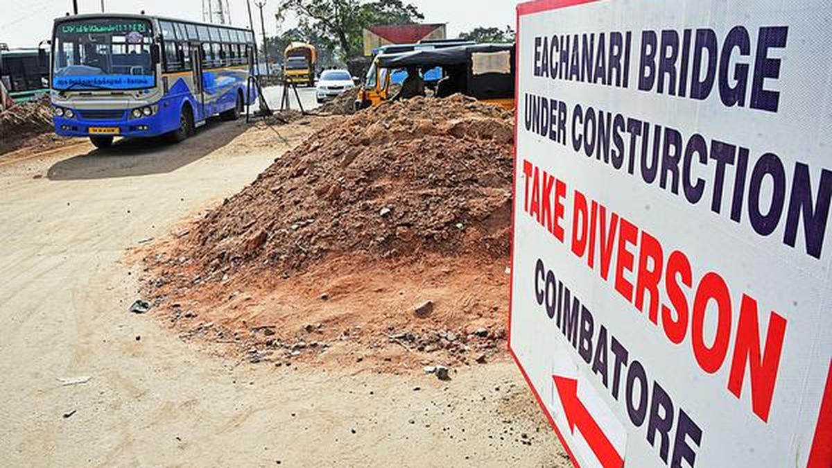 ‘Passengers being charged excess fare for diversion of buses’ - The Hindu