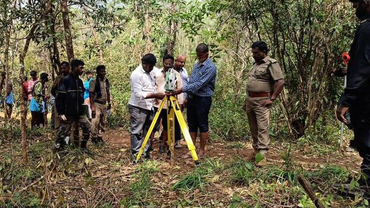 Efforts afoot to provide free houses for Kadar tribals in ATR - The Hindu