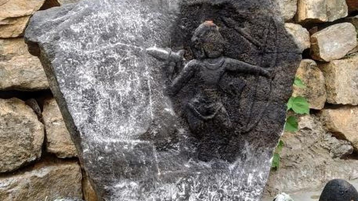 Eighth Century hero stone discovered in forest area in Erode - The Hindu