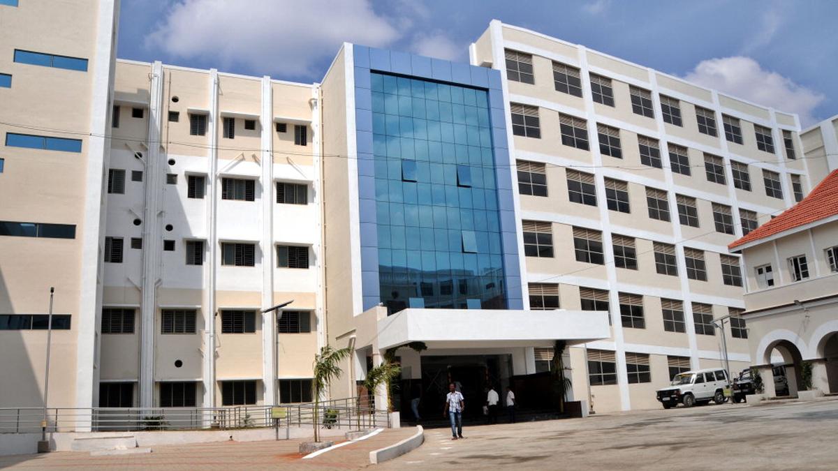 CMCH uses new equipment to detect blocks in blood vessels - The Hindu