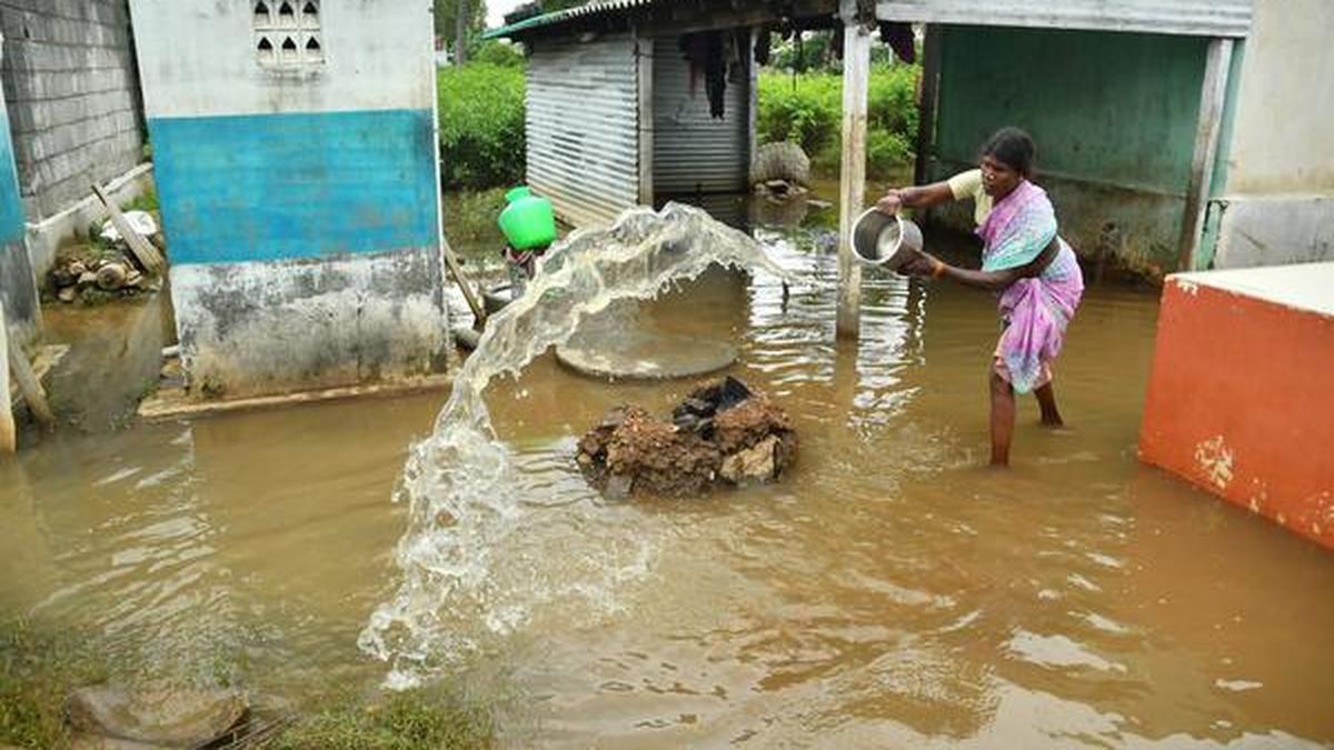 Continuous rain in Salem, Erode districts - The Hindu