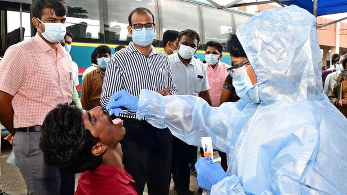 Collector, Corpn. Commissioner inspect COVID-19 testing, dengue control ...