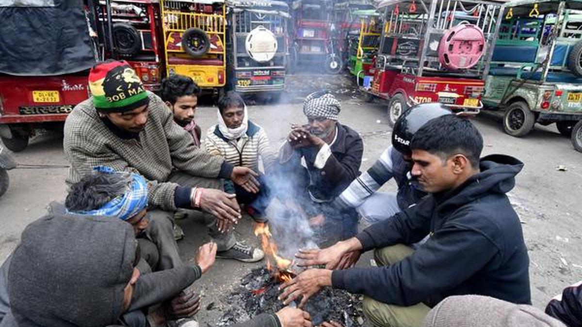 Extreme cold spell continues in city, minimum temperature settles at 6 ...