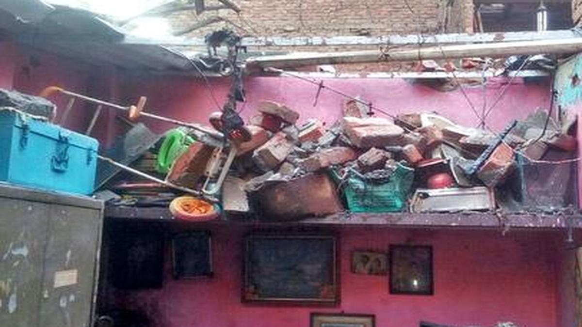 4-year-old boy burnt to death in west Delhi - The Hindu