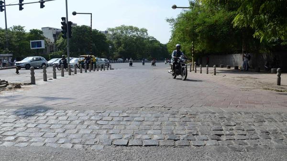‘Only 5% speed breakers on city’s main roads follow guidelines’ - The Hindu