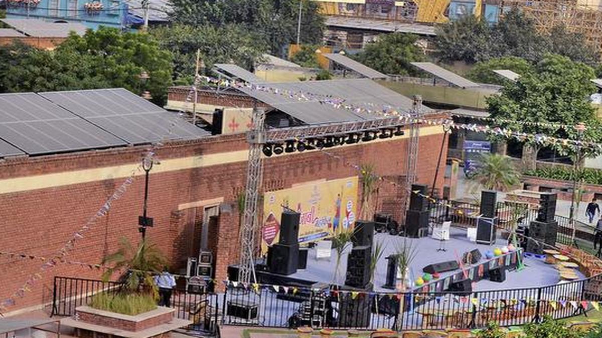 Dilli Haat at Pitampura goes green - The Hindu