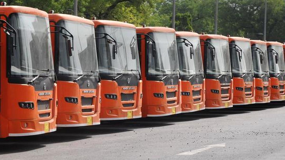 Govt moves to meet target of 10,000 buses - The Hindu
