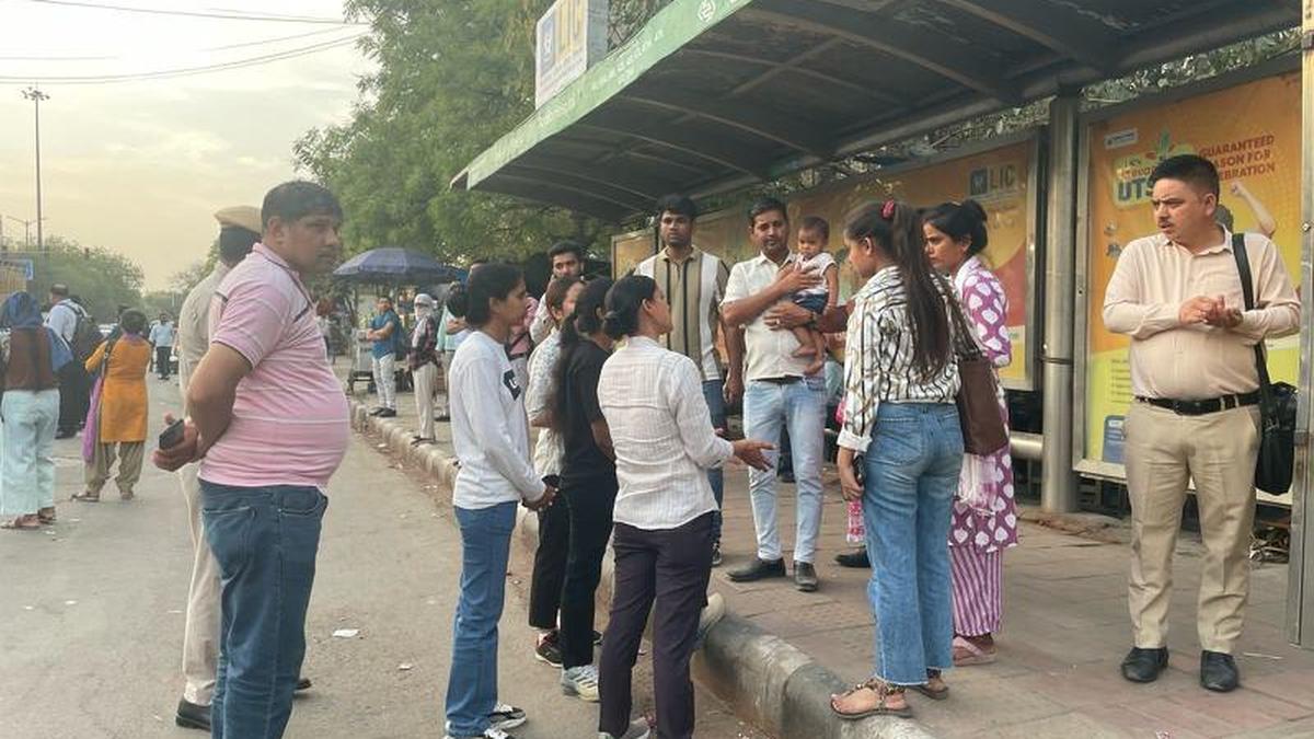 ‘Shishtachar’ squads watch over women’s safety in Delhi - The Hindu