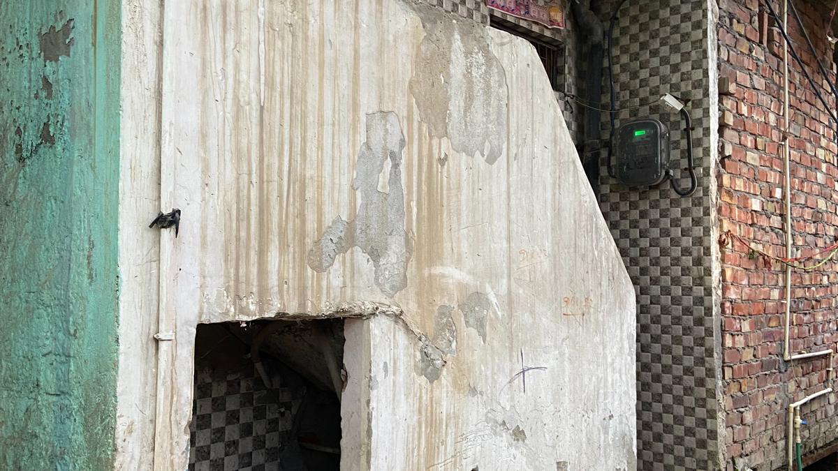 Shahbad Dairy murder: Sahil bought knife from Haridwar 15 days earlier ...