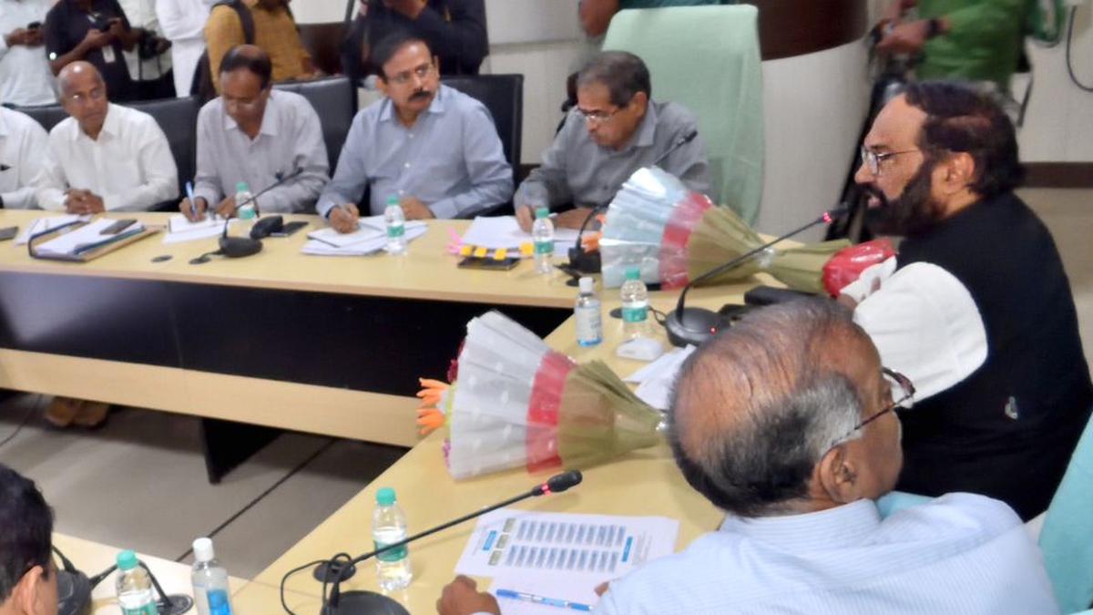 Telangana Government committed to implement ₹500 gas cylinder and ₹500 ...