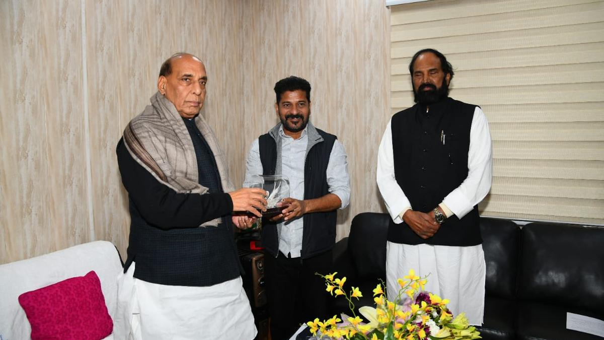 CM seeks transfer of Defence lands for taking up construction of ...