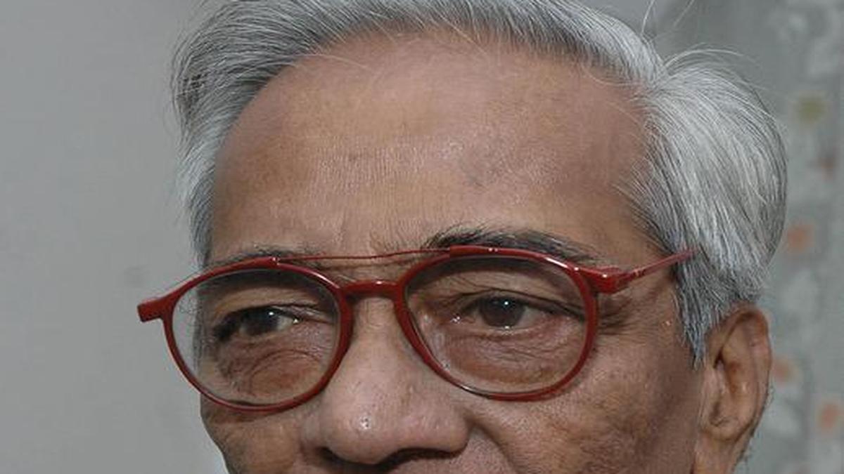 Urdu author Mujtaba Hussain to return Padma Shri award - The Hindu