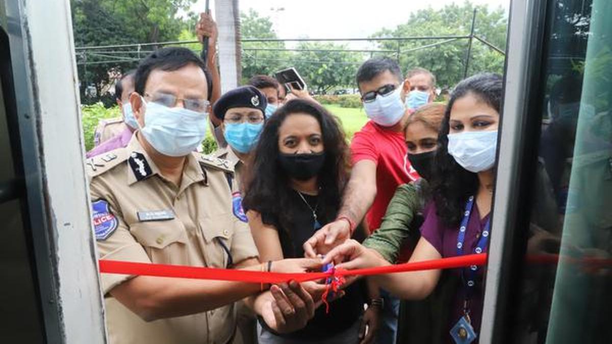 Sajjanar flags off SHE Shuttle bus - The Hindu