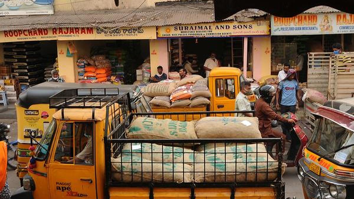 Begum Bazaar traders to shut shop by 5 p.m. from today - The Hindu