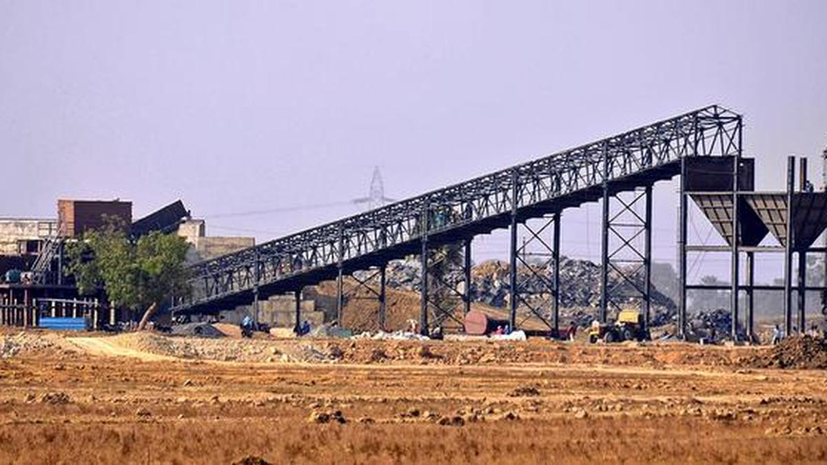 Singareni Collieries in expansion mode - The Hindu