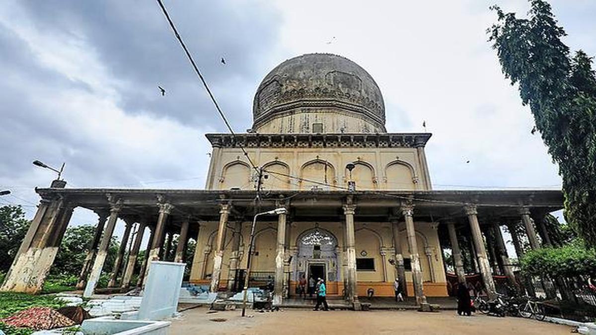 Dargah of Shah Raju’s dome to be in good shape soon - The Hindu