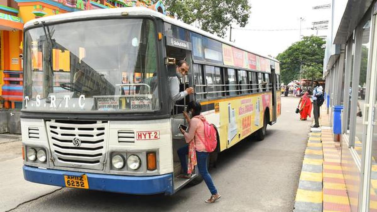 TSRTC mulling procuring new buses - The Hindu