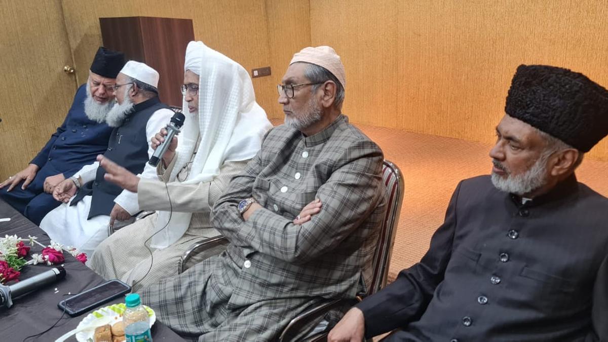 United Muslim Forum criticizes PM Modi’s ghuspeti remarks - The Hindu